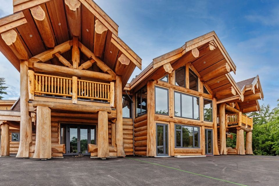 Richmond Log Post and Beam with Piece en Piece walls – Handcrafted ...